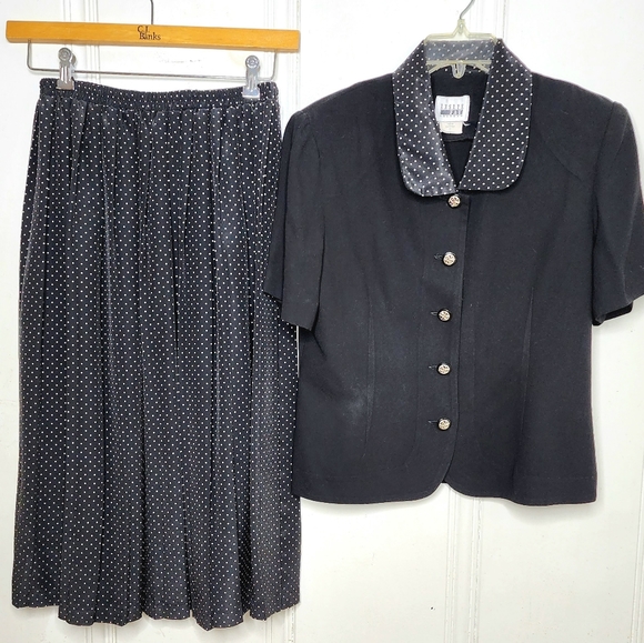 Leslie Fay | Dresses | Vintage Leslie Fay Top Pleated Skirt Black White ...